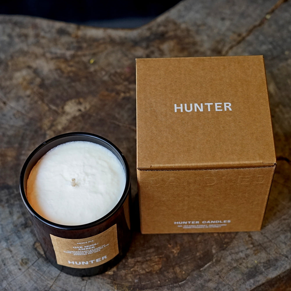 Hunter Candle Oak Moss/ Amber – Fleur de Flo